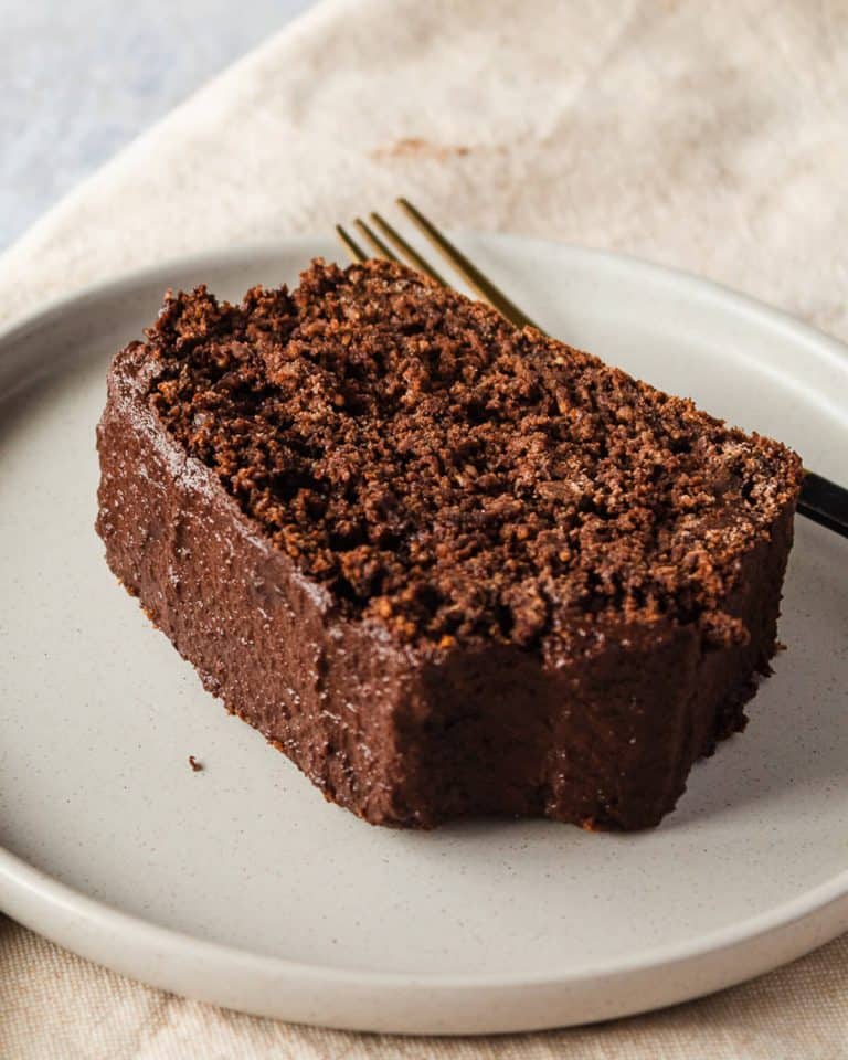 Healthy Chocolate Cake - Nourishing Niki