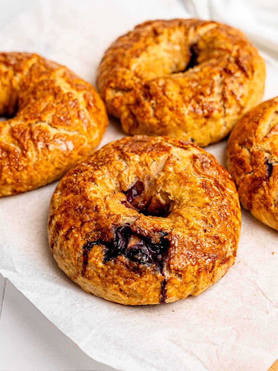 Easy Blueberry Bagel Recipe - Ready in 40 minutes! (no yeast)