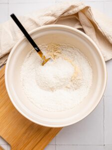 Healthy Dark Chocolate Bounty Recipe (made with just 5 ingredients)