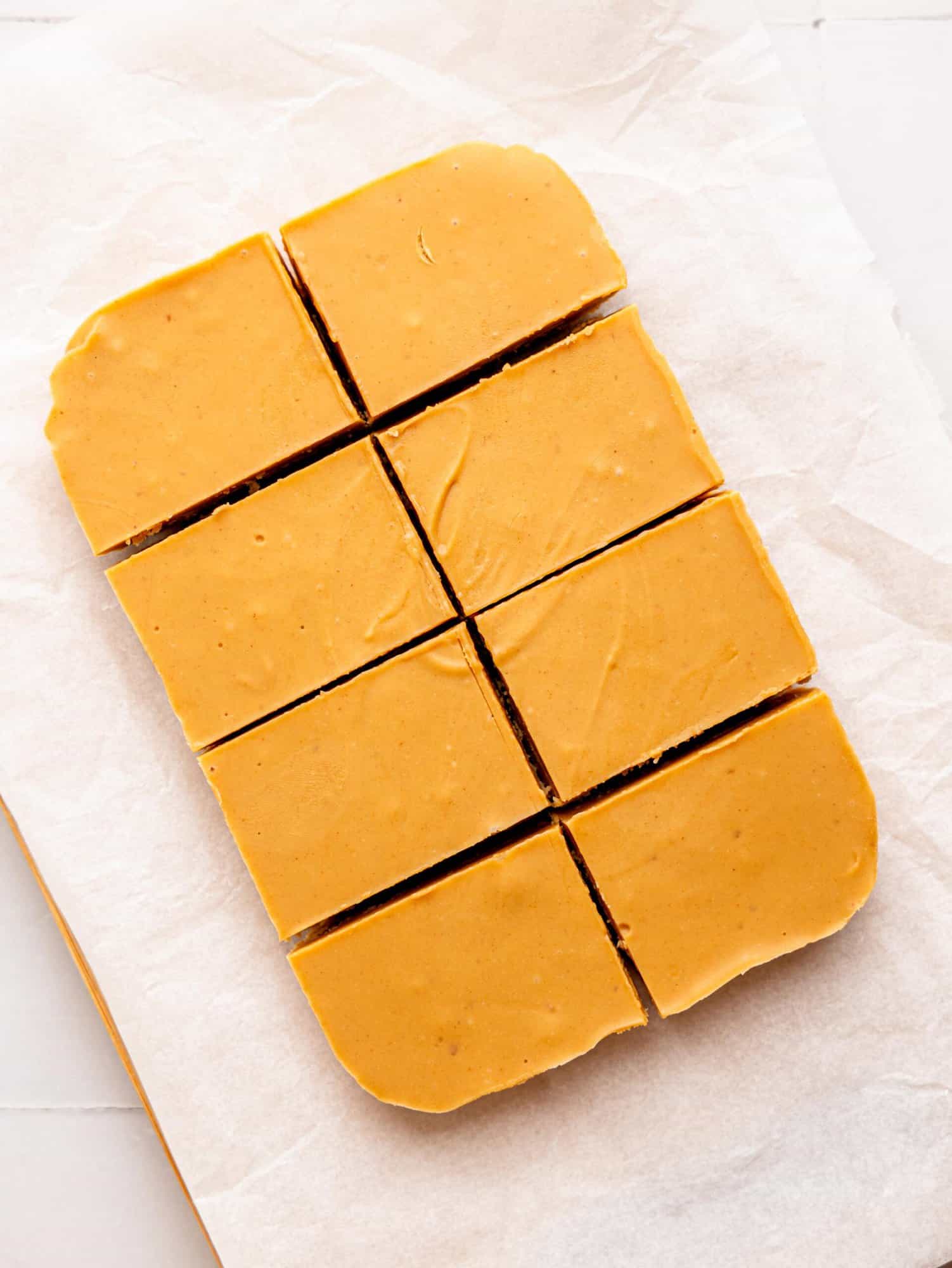 No-Bake Peanut Butter Fudge (made with just 4 ingredients!)