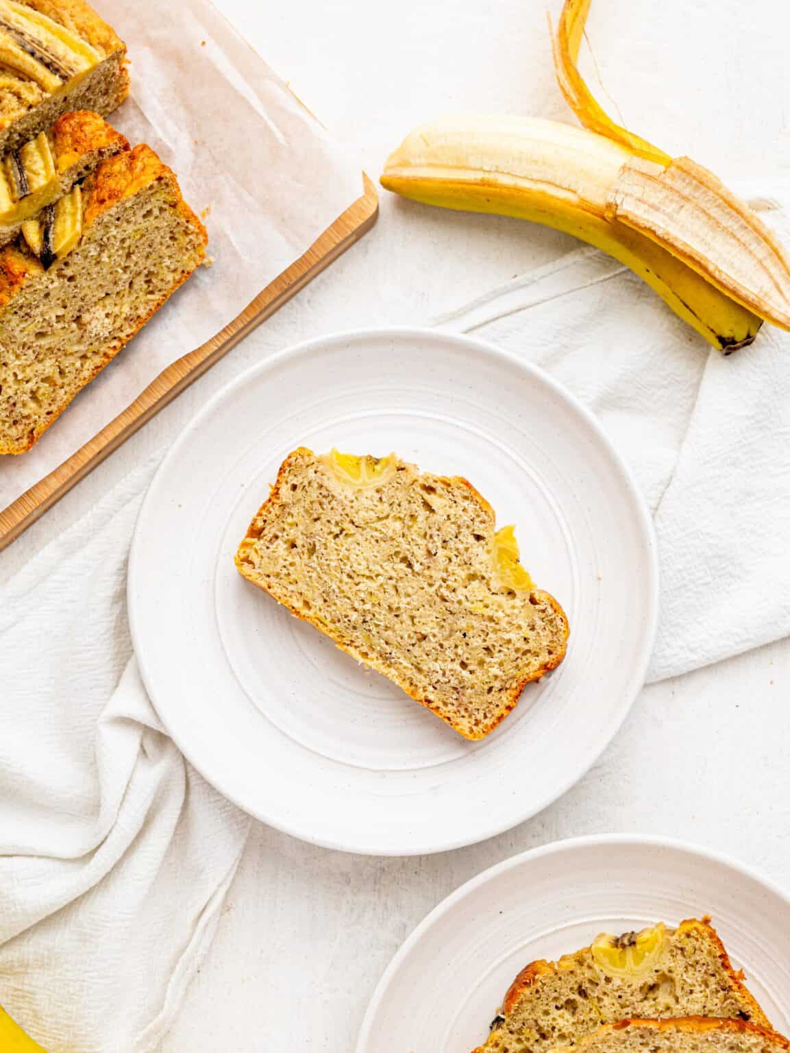 4-Ingredient Banana Bread (easy & healthy)