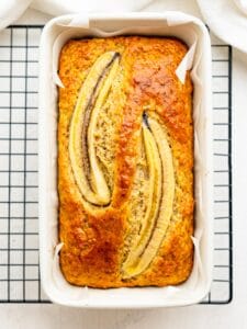 4-Ingredient Banana Bread (easy & healthy)