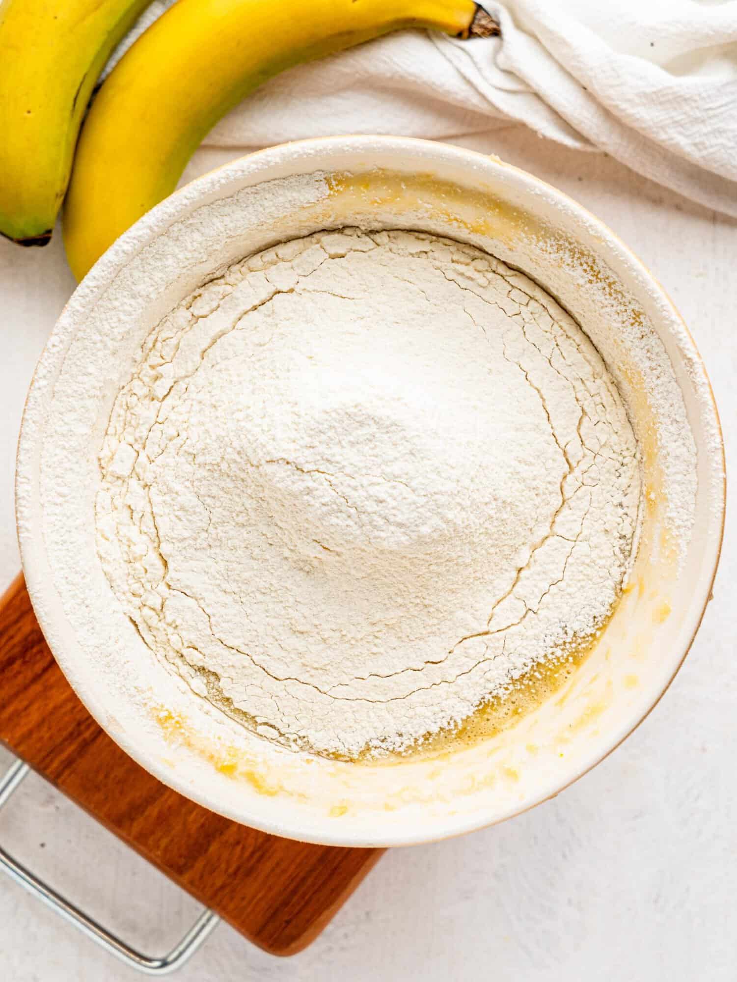 4-Ingredient Banana Bread (easy & healthy)