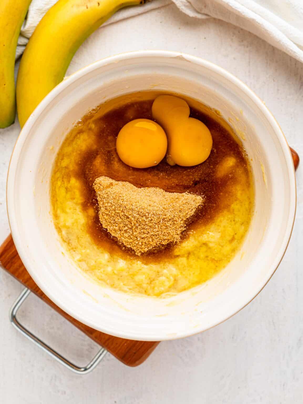 4-Ingredient Banana Bread (easy & healthy)