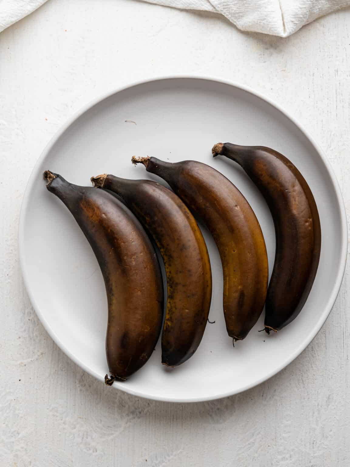 4-Ingredient Banana Bread (easy & healthy)