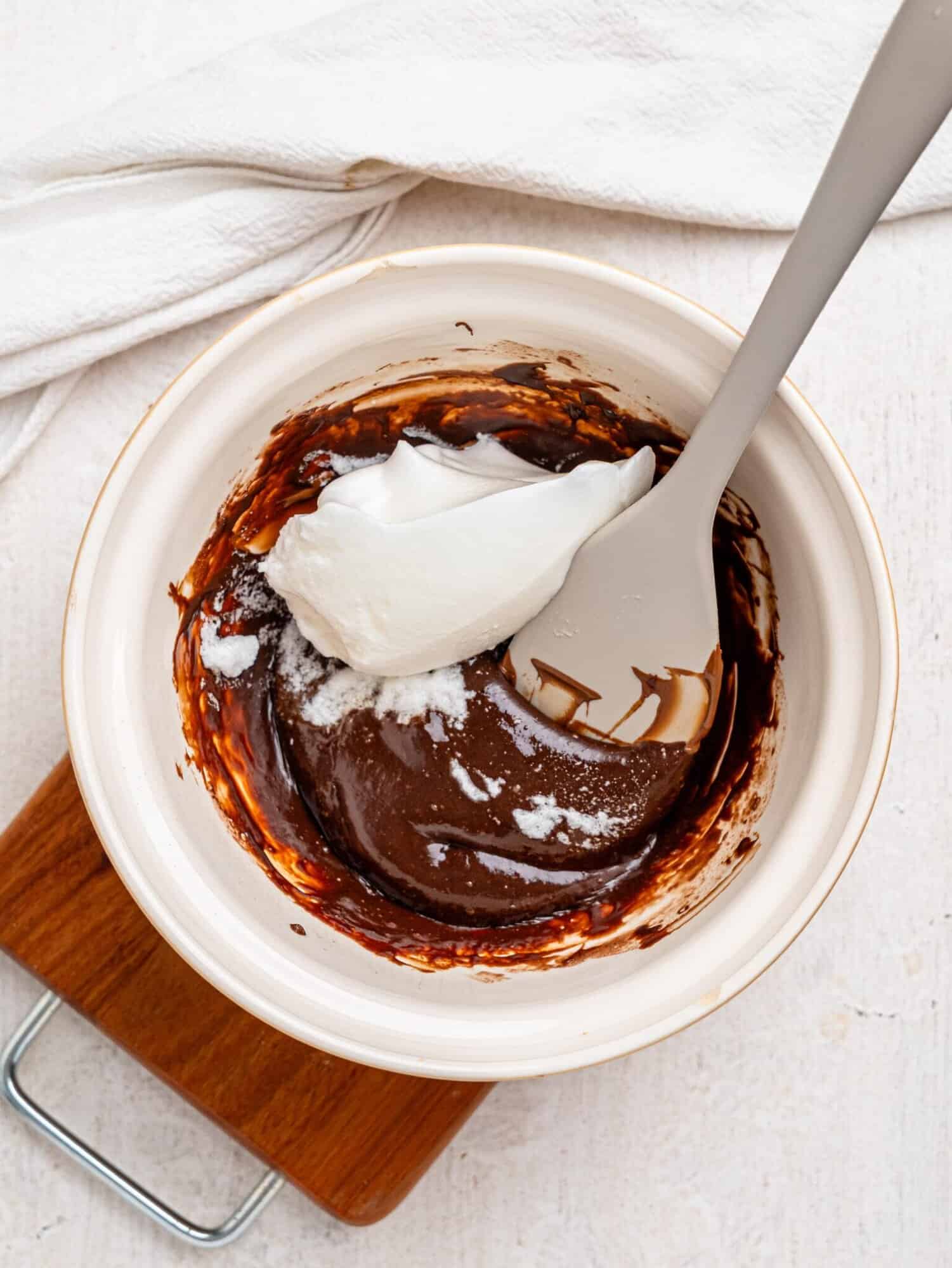 THE BEST High Protein Chocolate Mousse (only 4 ingredients!)